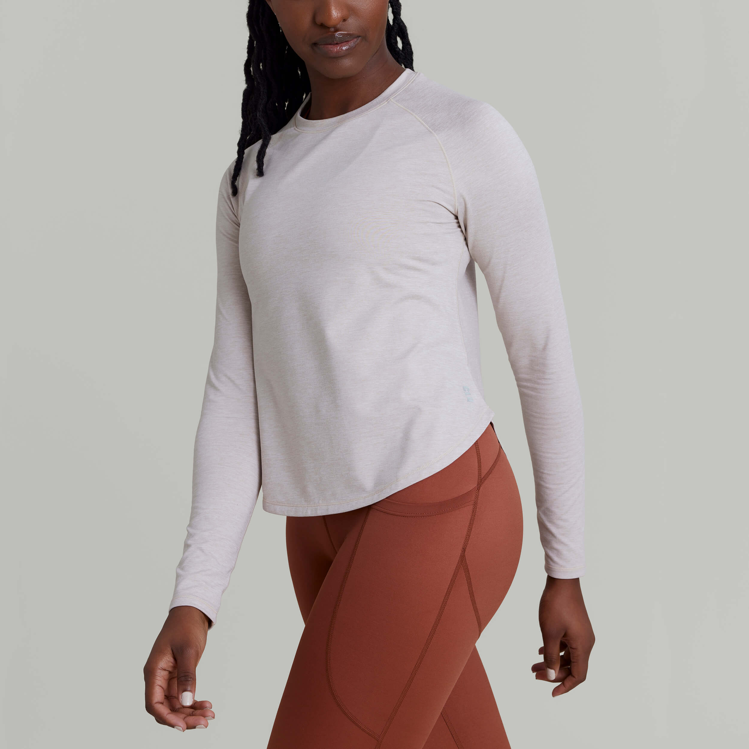 CLQ Relax Fit Long Sleeve – CLIQUE Fitness